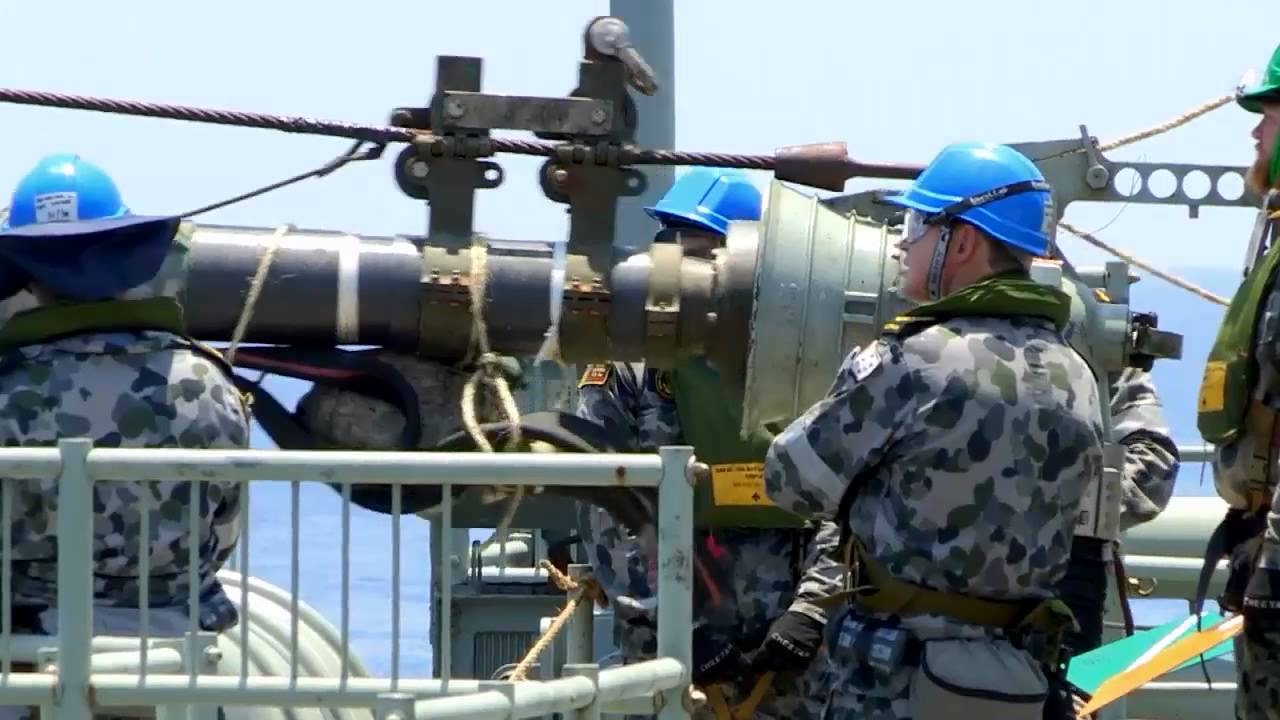 HMAS Darwin Replenishment at Sea (RAS) - YouTube