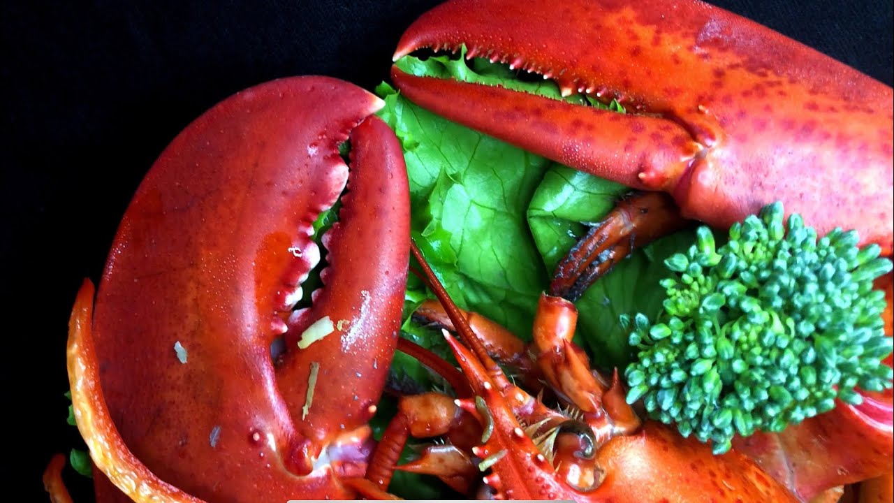 Alaska lobster steamed beer with special vegetables - YouTube