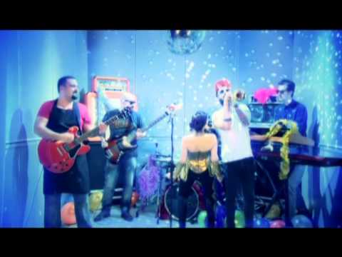 ELIF TURAN MUSAIT BIR YERDE HD 720p