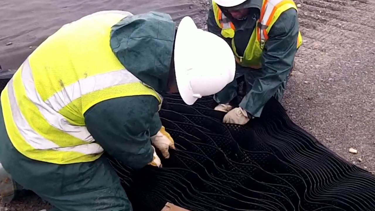 GEOWEB® Geocells for Oil & Gas Roads and Pads - YouTube