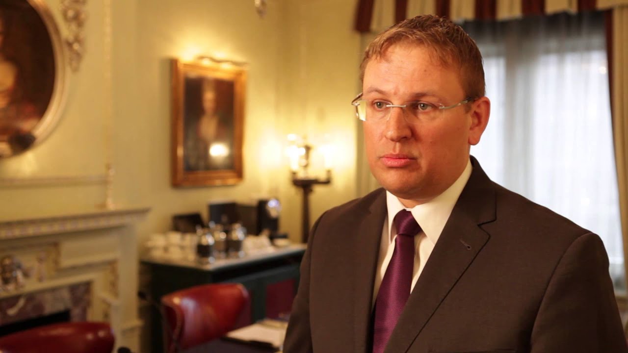 Tomasz Grajewski, Global Head of Securities Services, UniCredit - YouTube