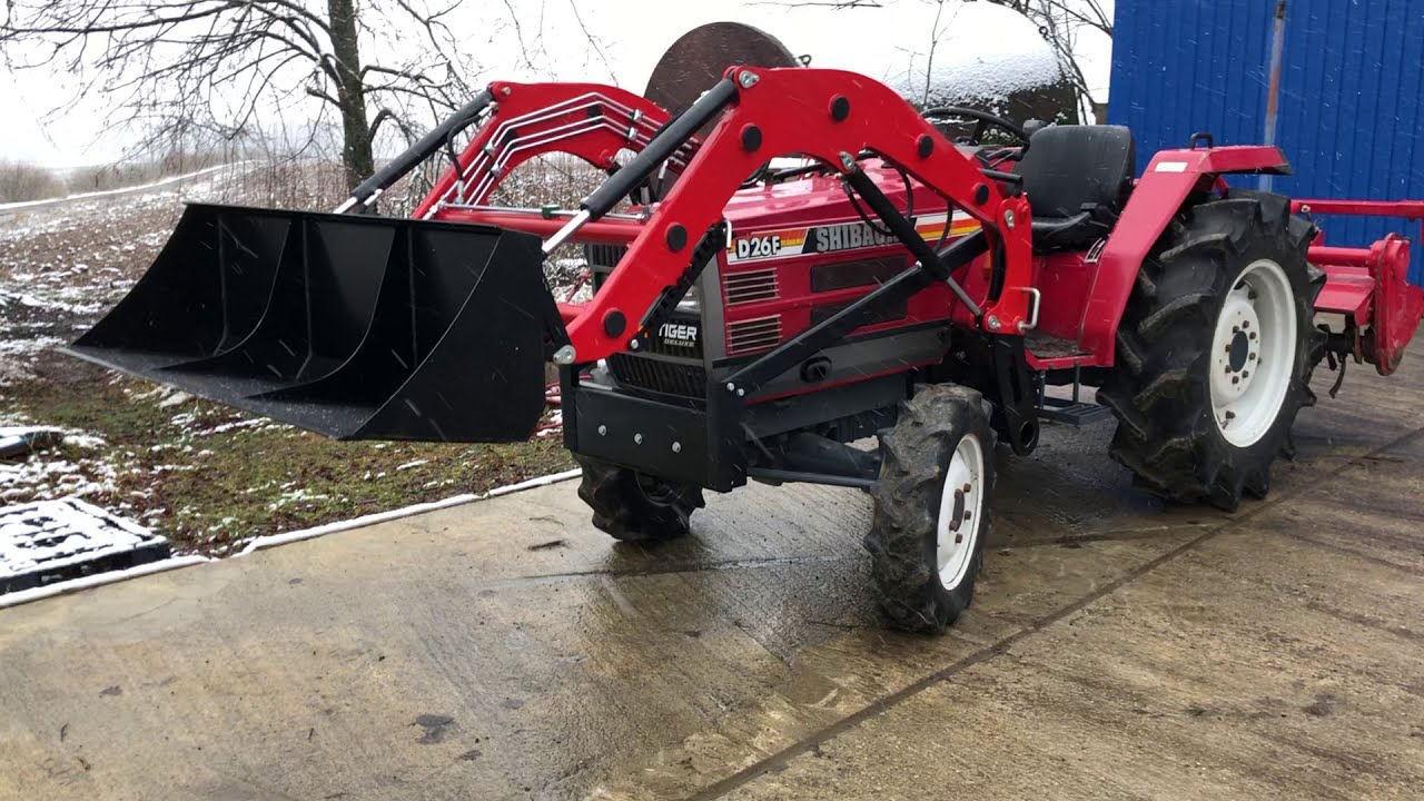 SHIBAURA D26 su frontaliniu krautuvu | with front loader | #traktorita ...