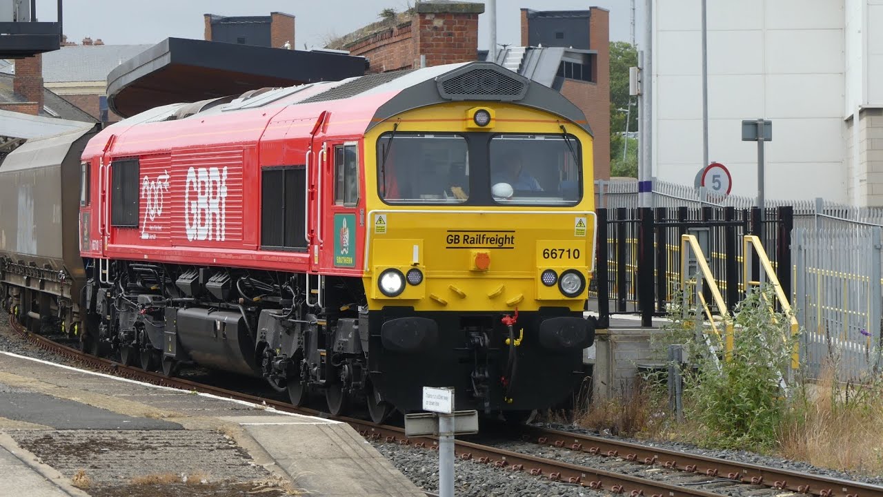Trains at Hartlepool | Railway 200 66710 On Drax Trains! + 60s + 66301 ...