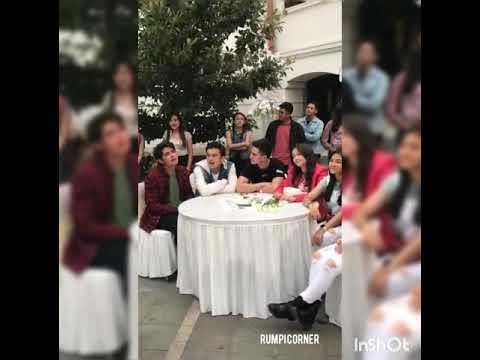 Verrel & wilona saling membalas tatapan & senyuman.walau terpisah jarak..