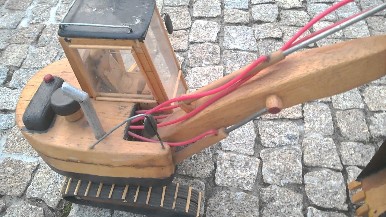 Wood Handmade backhoe loader - Autodidact Artist - 1985 - YouTube