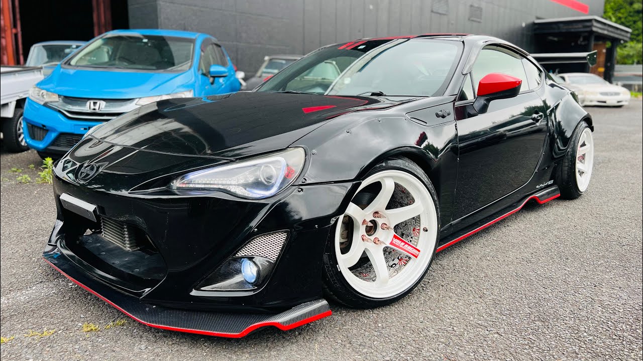Toyota GT86 Widebody Lowered - YouTube