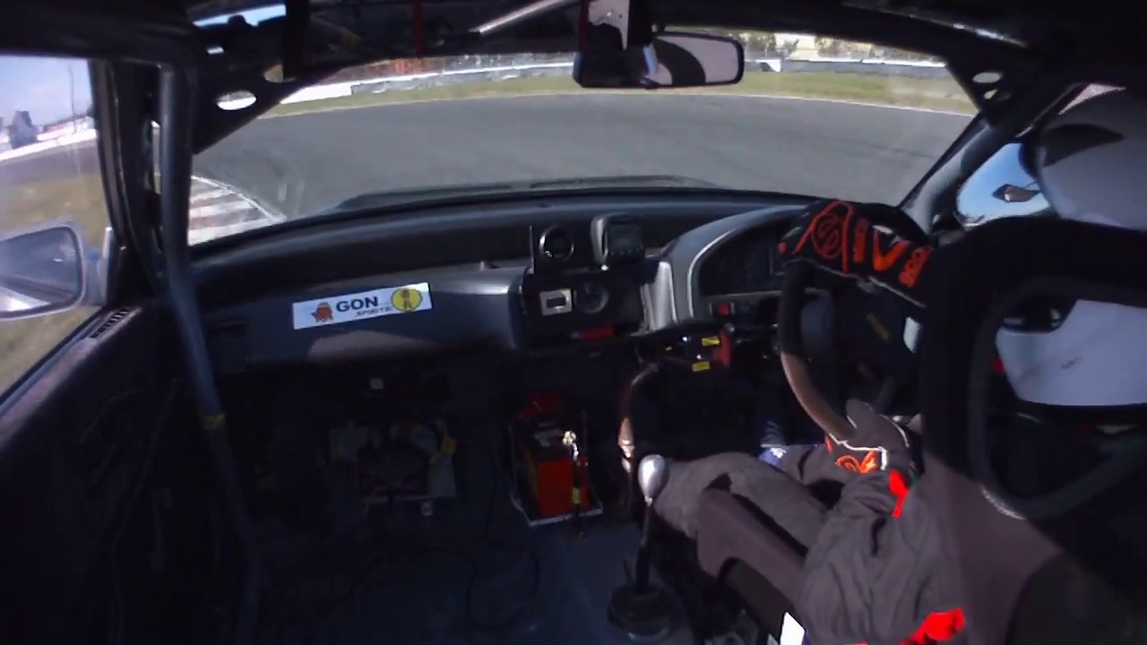 2018/10/21 NHGT予選 CR-X 十勝スピードウェイ - YouTube