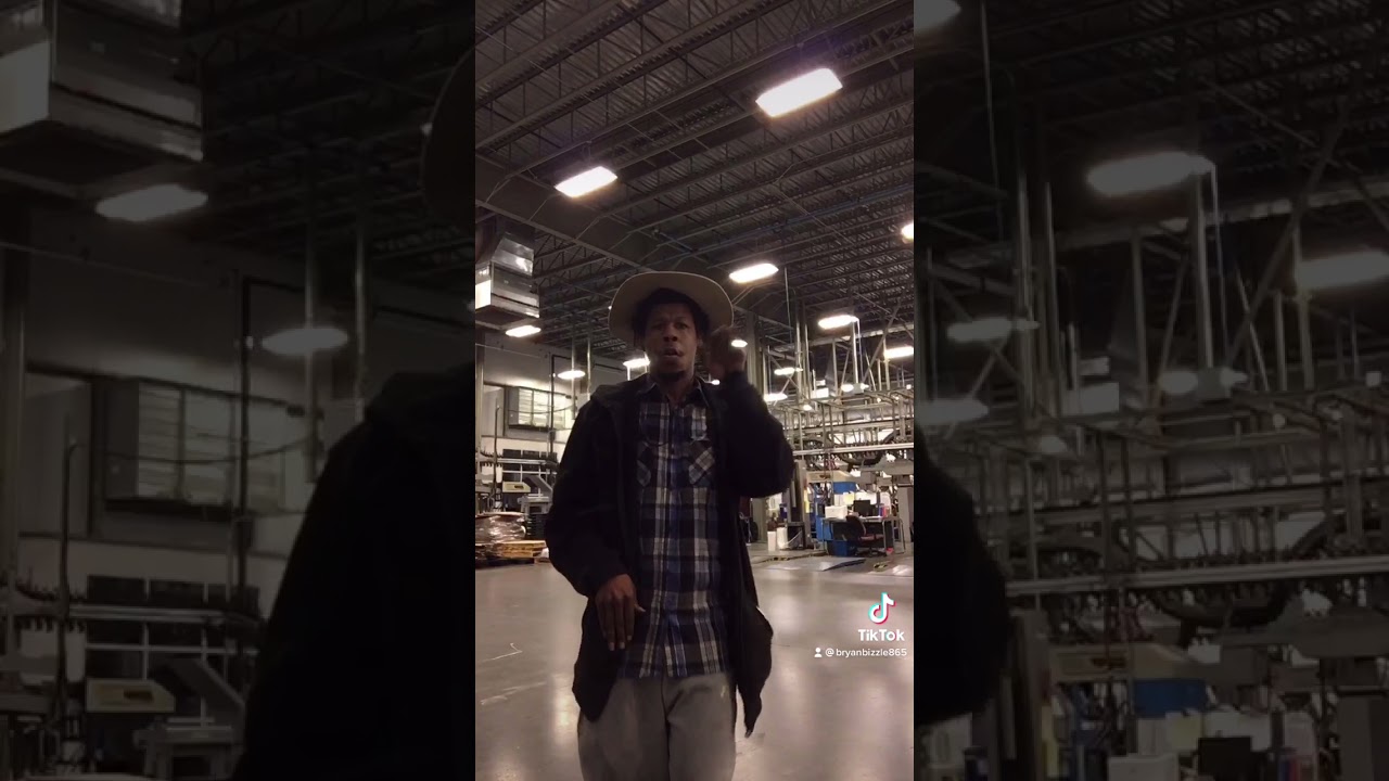 Walk like Ronald, Ronald McDonald- BellBoss - YouTube