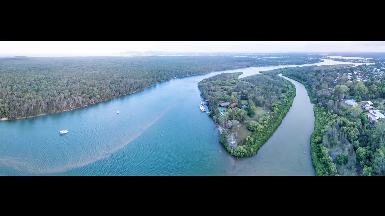 Noosa beach and Makepeace island panoramas by drone 4K - YouTube