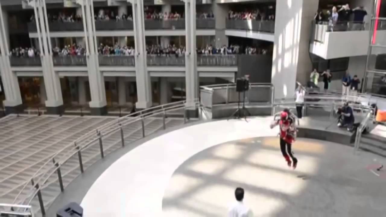 Jet Packs A thing of the future Man uses hydrogen and nitrogen powered ...