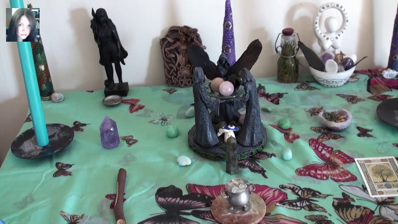 How to use the Celtic Ogham Saille Willow & create a simple Witch Altar ...
