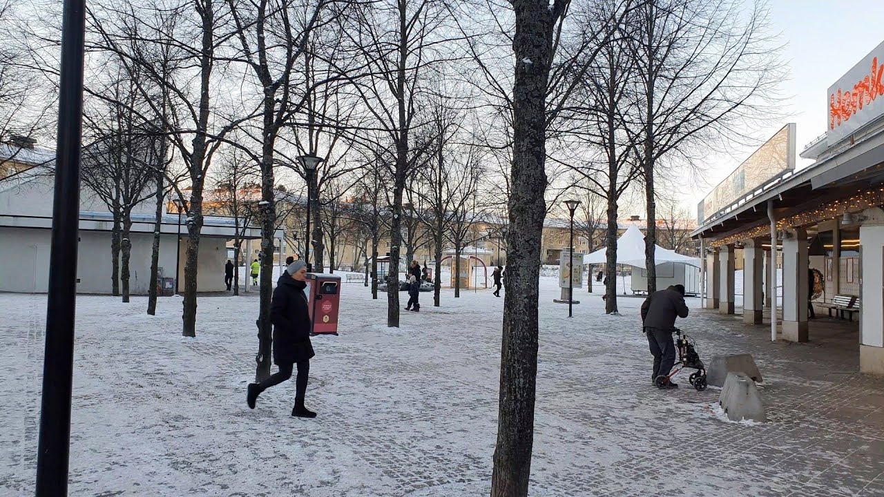 Sweden, Stockholm - Walking in Rissne #286 - YouTube