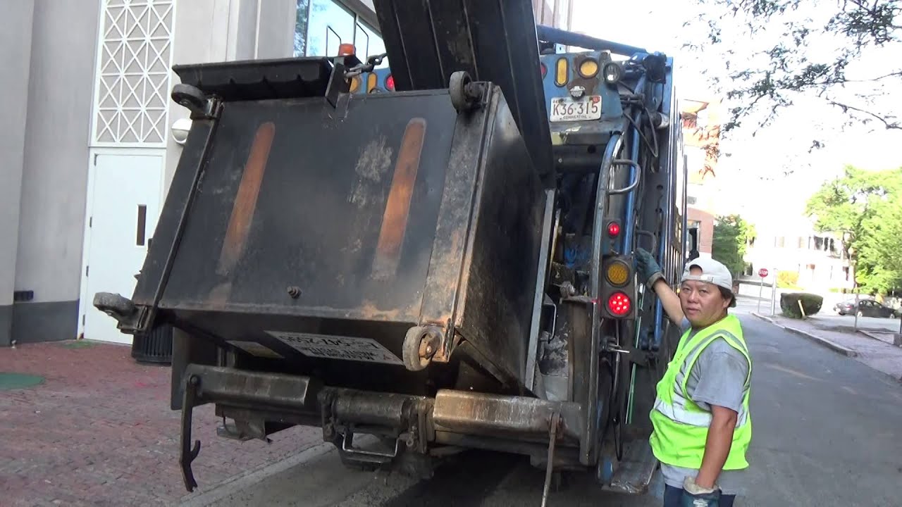 Republic Services 2028 ~ Mack MR Leach 2R rear loader. - YouTube