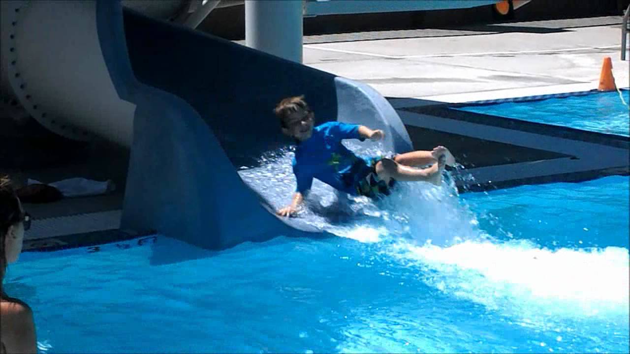 LAwithKids.com visits the Northridge Park Aquatic Center. A Los Angeles ...