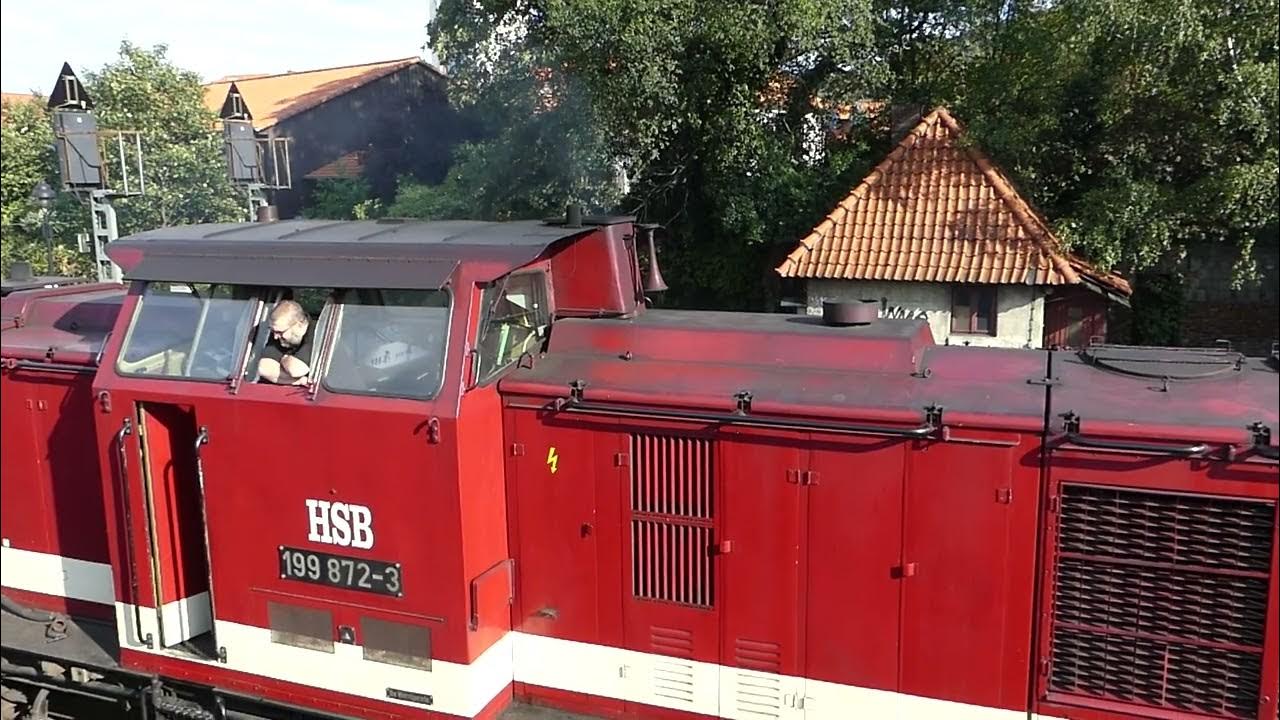 V 100 brüllt mal laut los / Motorenstart der V 100 / 199 872 (Harzkamel) hautnah / 25.08.2024 ...