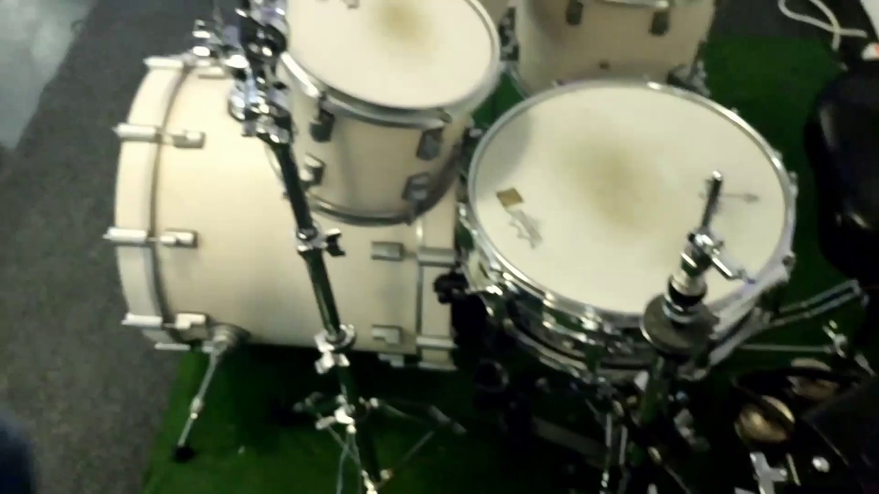 Buki tutorial, stavljanje mikrofona - YouTube