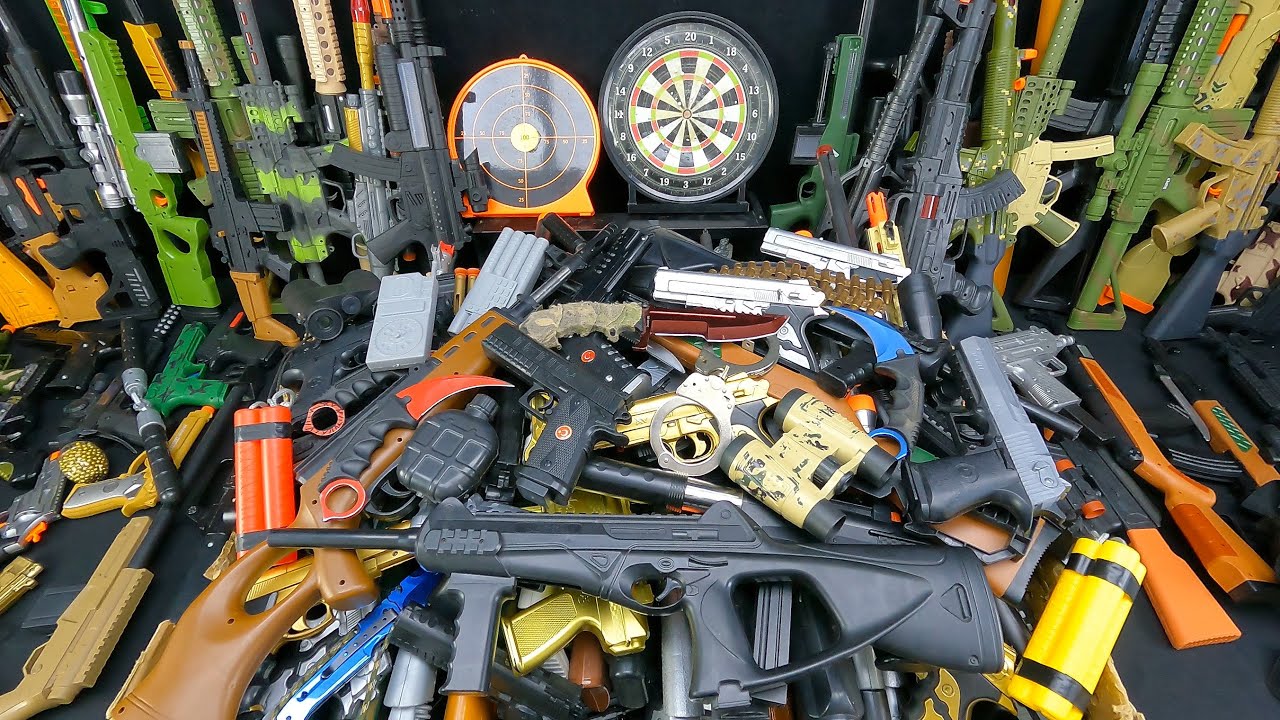 Realistic Toy Gun Arsenal, Over Fifty Giant Toy Gun Collections ...