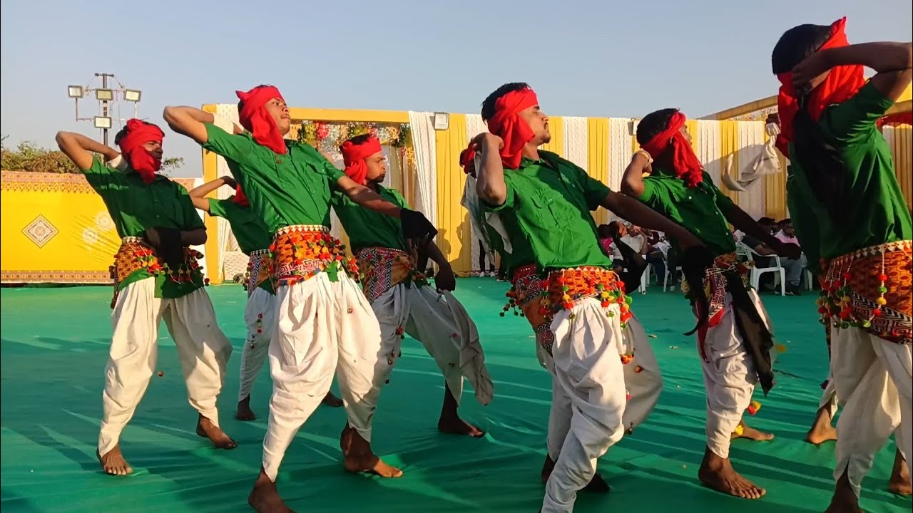 Adivasi New Timli Dance | આદિવાસી ન્યૂ ટીમલી ડાન્સ 2024 - YouTube