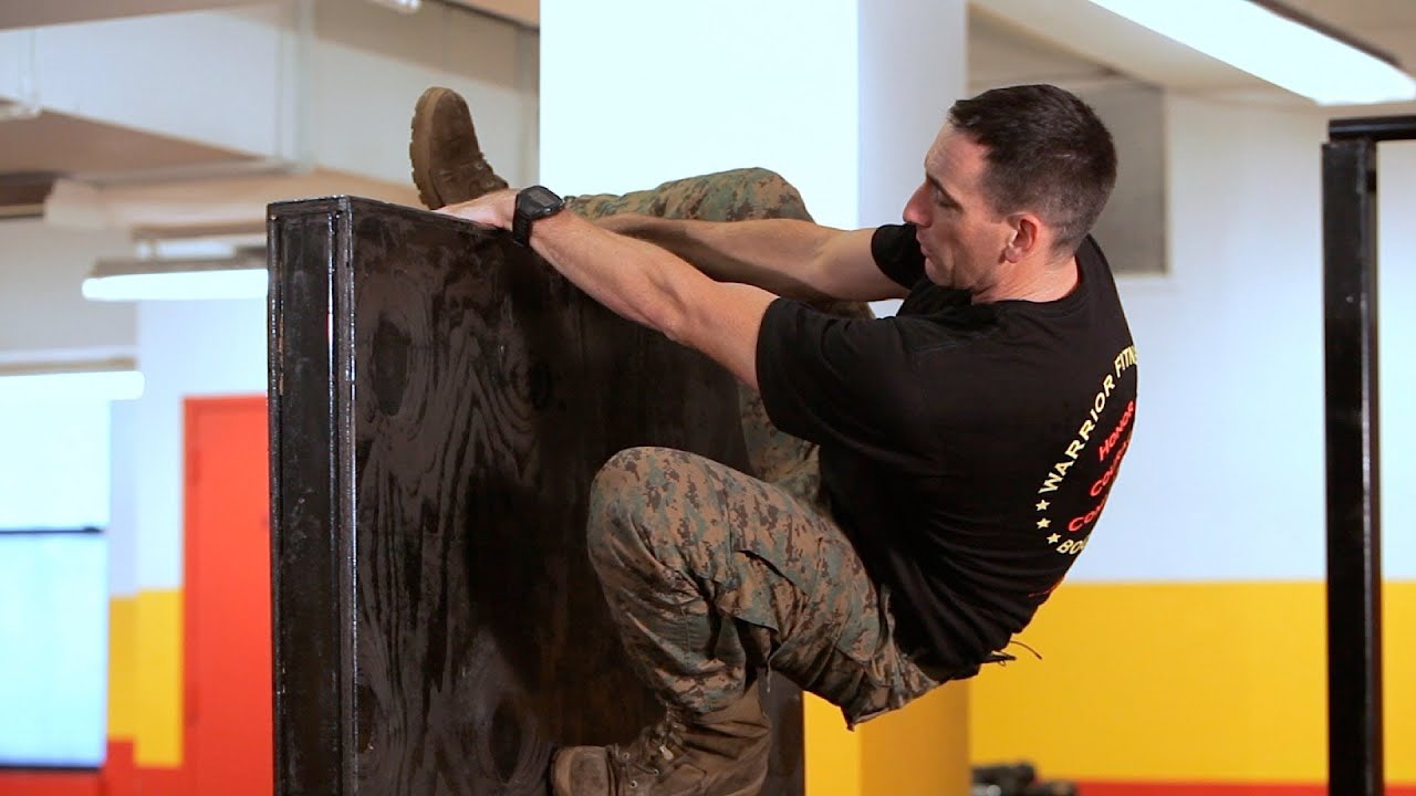 How to Scale a Wall | Warrior Fitness - YouTube