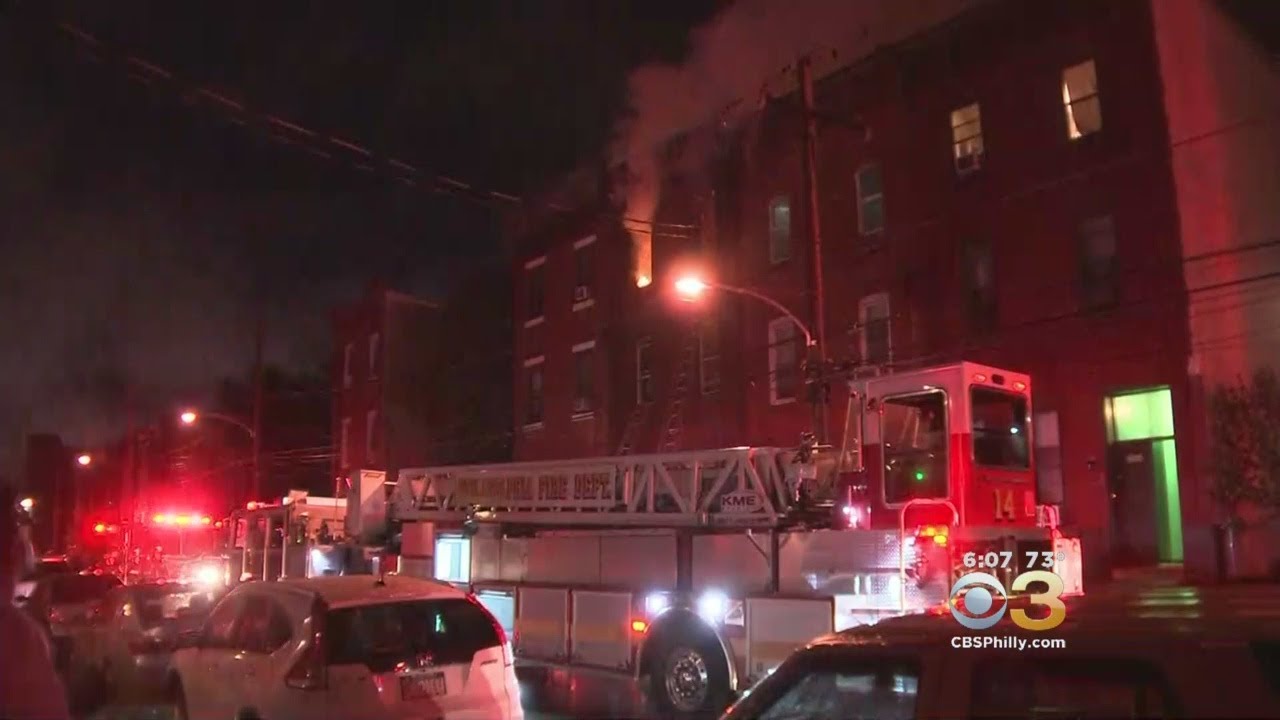 Vacant Building In North Philadelphia Goes Up In Flames - YouTube