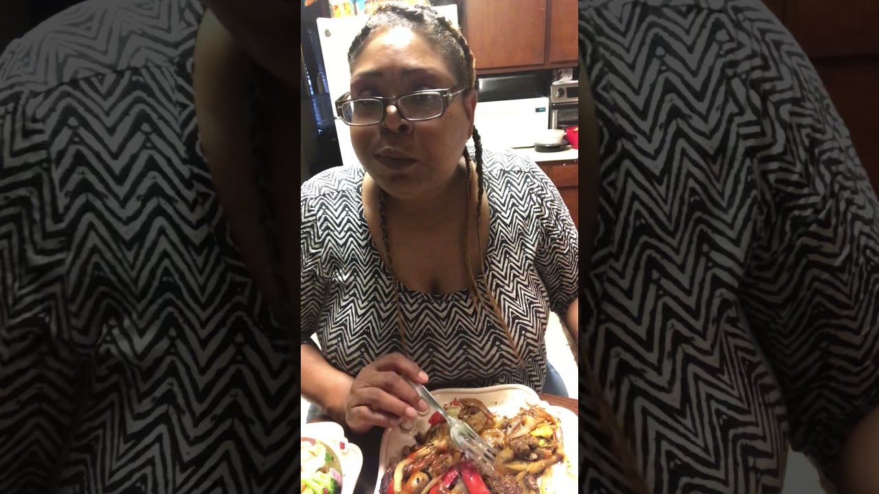 This shiii is Good!! Mukbang w/Steak and Salad! I yeah Lol..(I don’t ...