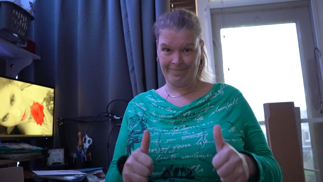 1ste kerstdag | Boodschappen doen | Pakketje uitpakken. - YouTube