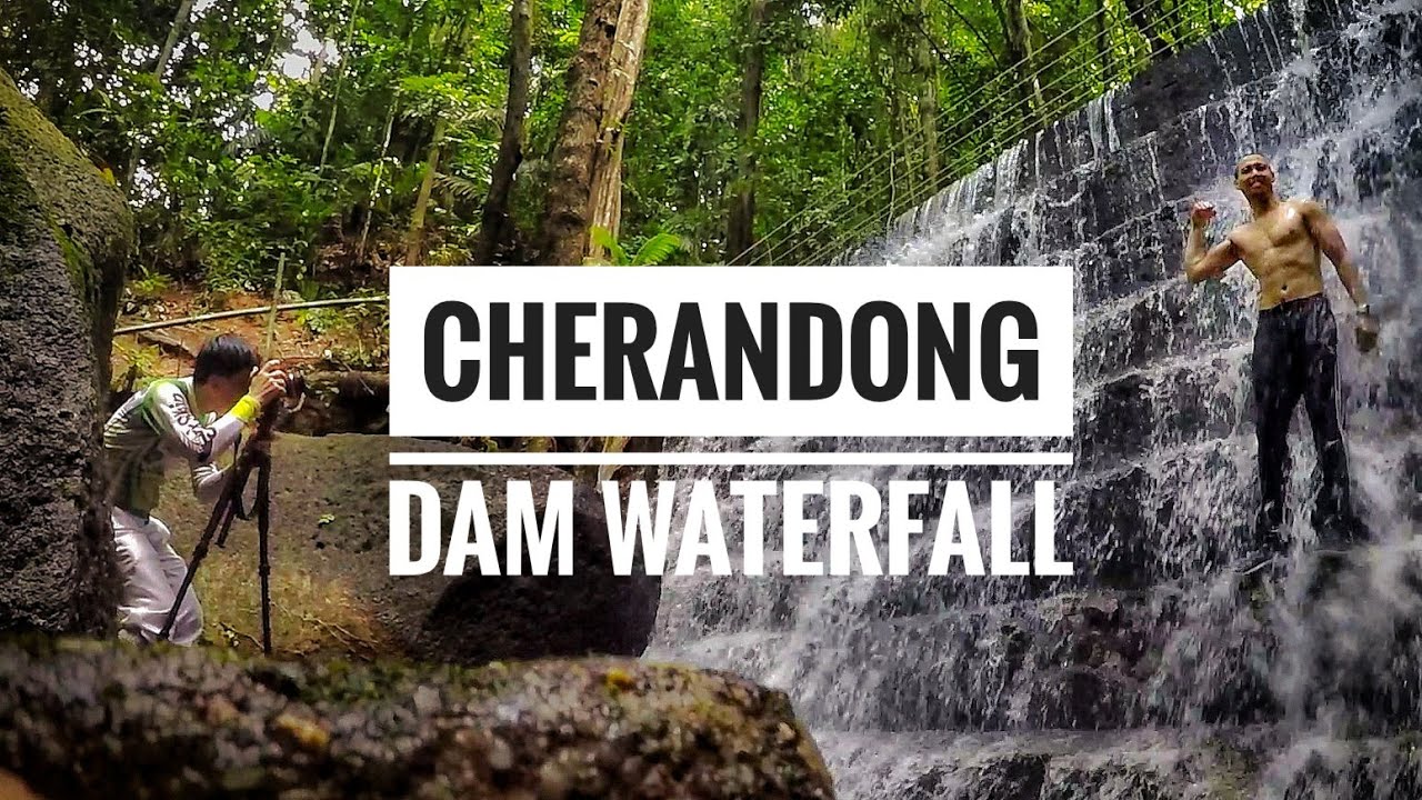 This guy came all the way just to take a picture at Cherandong Dam ...