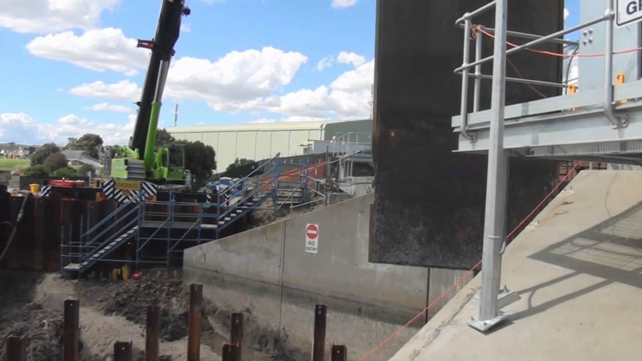 How to remove a tidal gate - YouTube