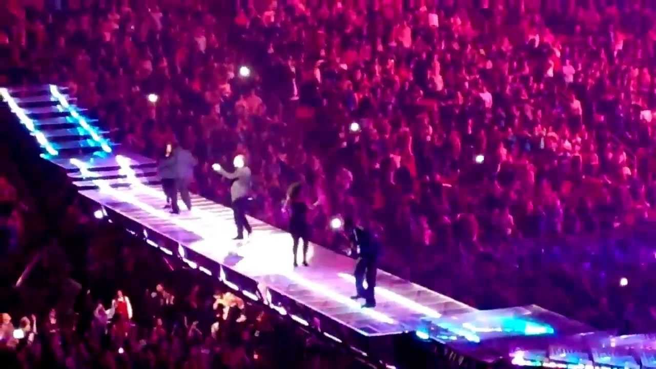 Justin Timberlake 20 20 Experience Tour On the MOVING STAGE Justin ...