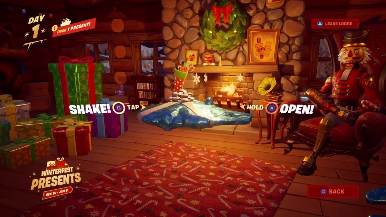 My first present & creepy Peely Fortnite - YouTube