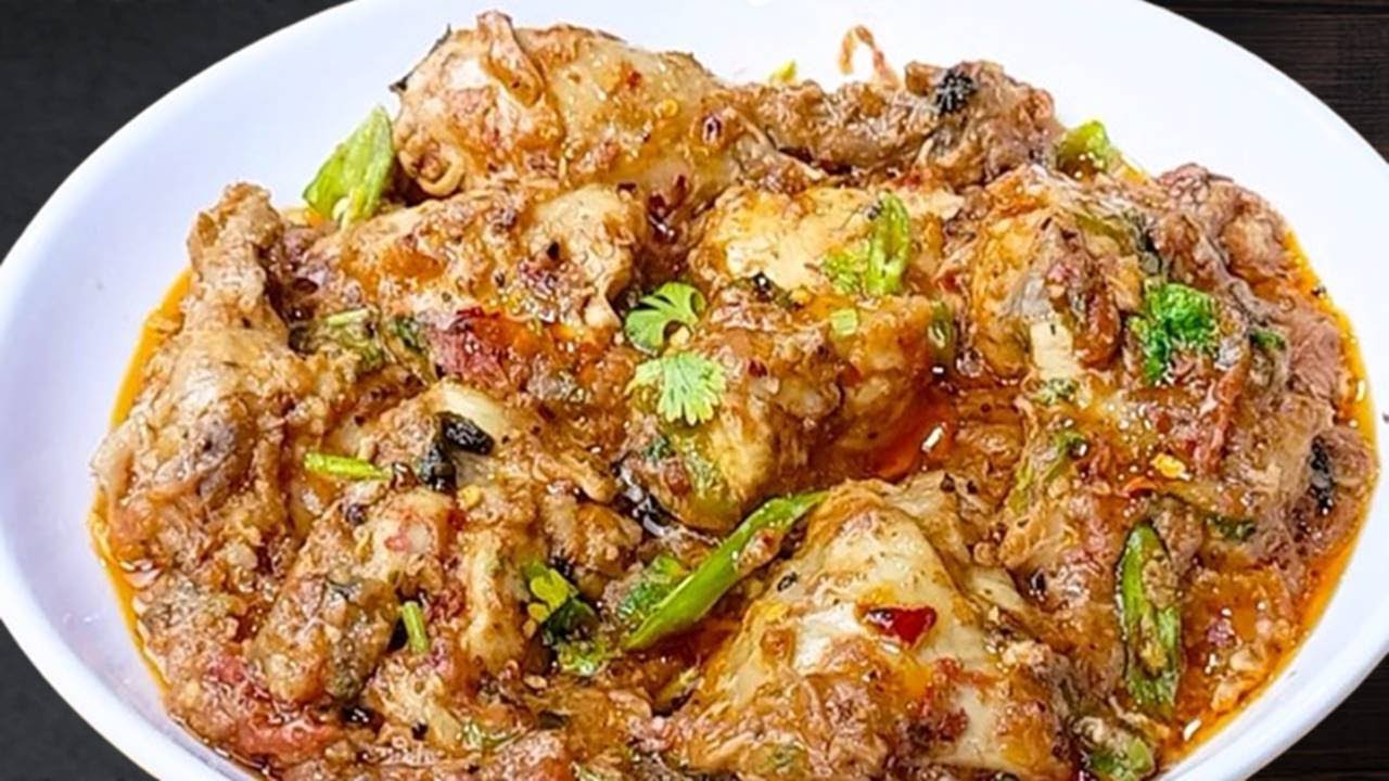 Easy Chicken Karahi - Pyaz Tamatar Wali Chicken Kadai Recipe by Cook ...