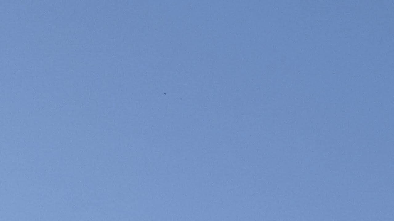 Flightline SW4 Metroliner cruising above - YouTube