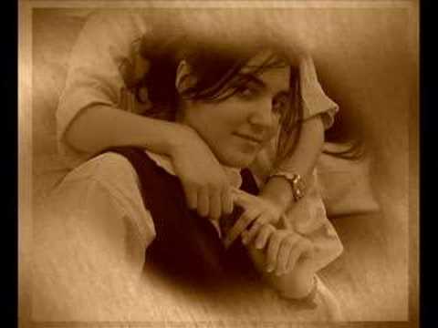 Ebru Yasar Gel Neredeysen