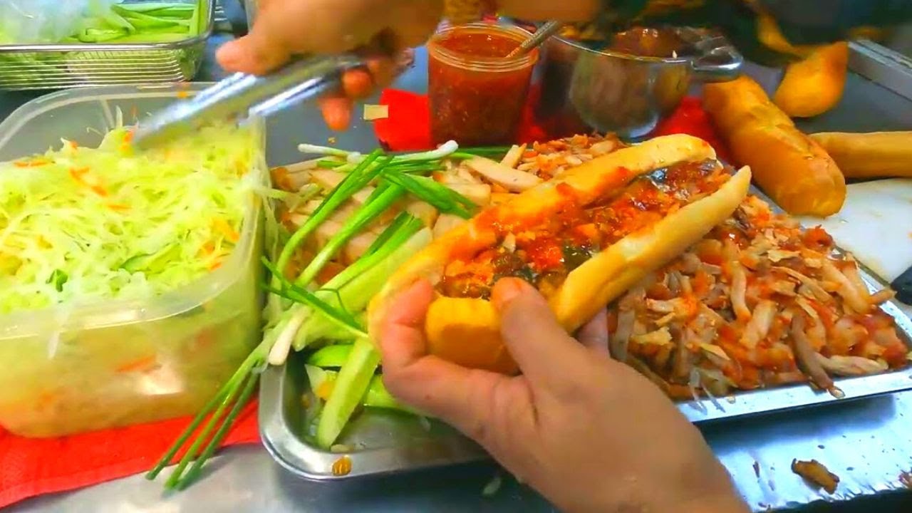Popular Khmer Sandwich / Num Pang Pate / Cambodian Street Food - YouTube