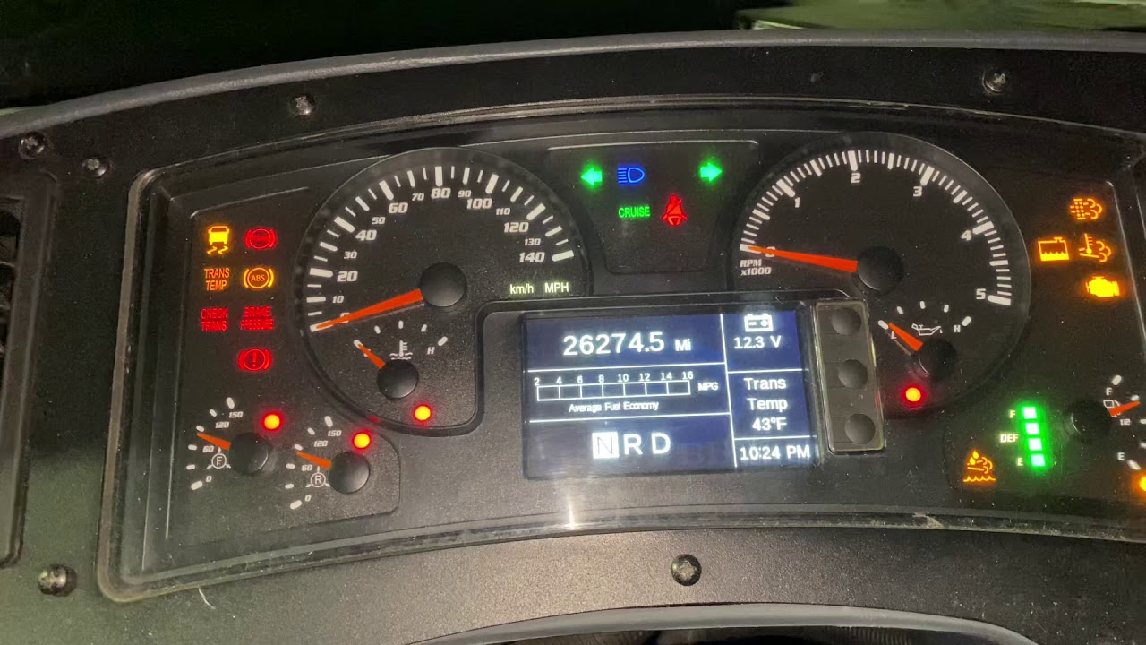 2021Bluebird All American T3FE start up. - YouTube