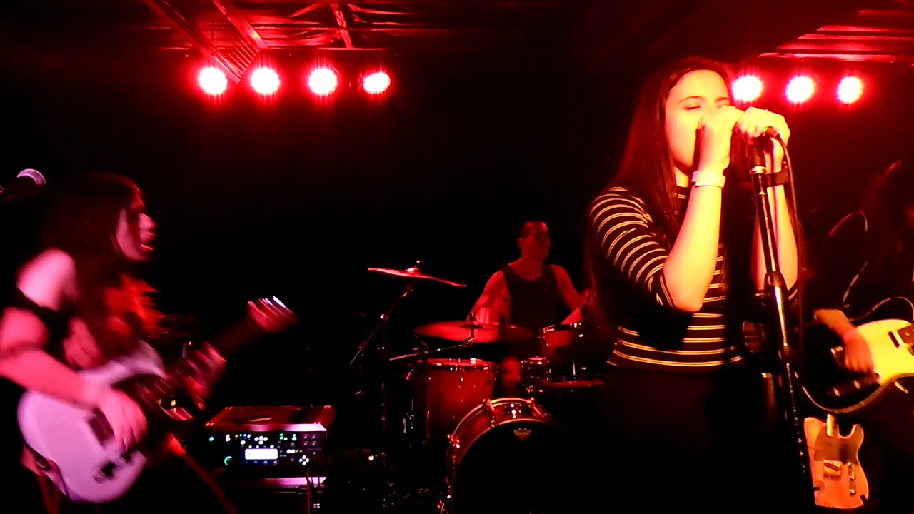 Good Boy Daisy - Tractor (Live in Phoenix, AZ on August 4, 2018) - YouTube