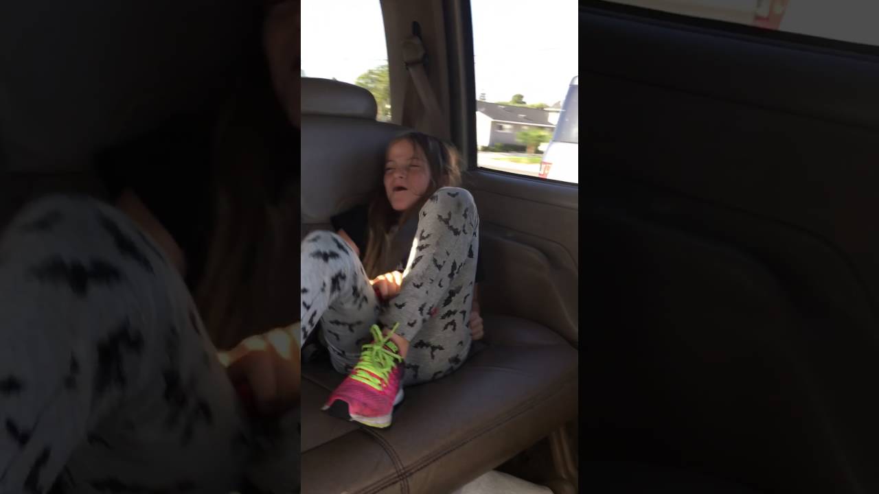 Crazy Girl Goes Off! Cringy - YouTube