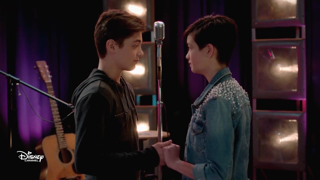 Andi Mack: Look Back (Os Sentimentos de Andi e Jonah #3) | Disney ...