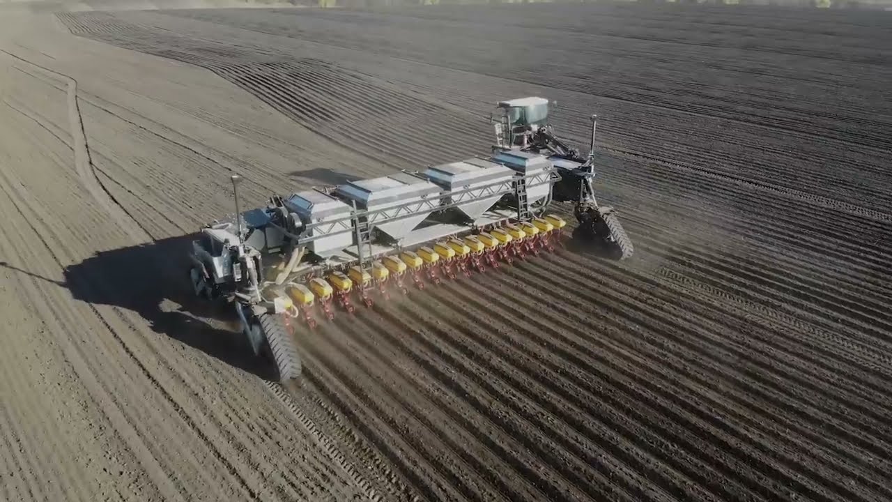 The revolutionary new 1100 HP tractor : NEXAT - YouTube