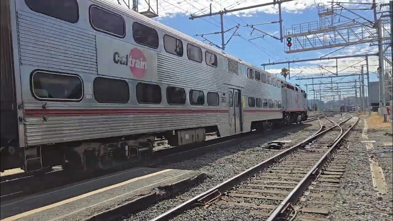Caltrain #110 Local at College Park Station with JPBX #916 F40PH-2CAT and #4026 Cab Car # ...