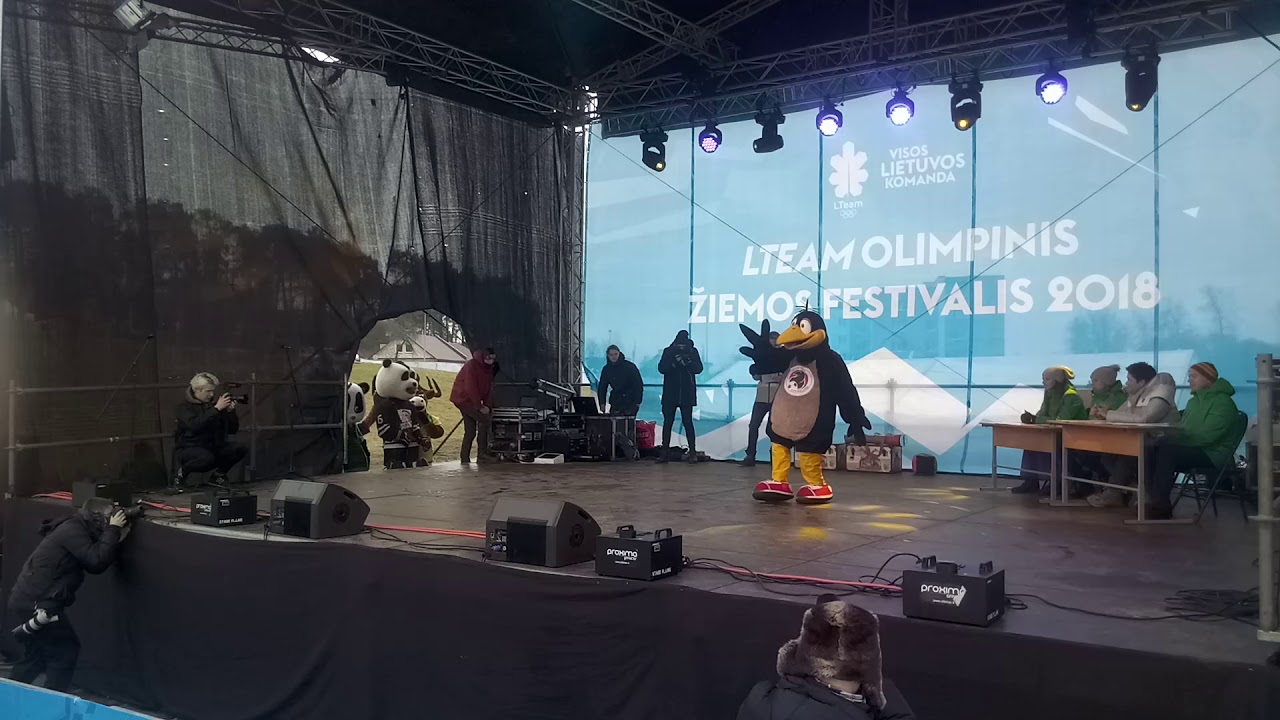 Krumka dances at LTEAM olimpinis žiemos festivalis 2018 - YouTube