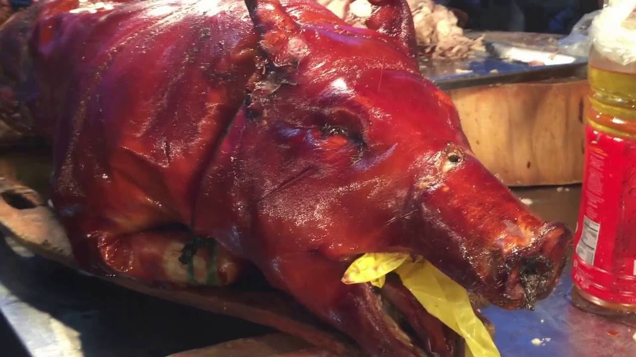 World number1 Lechon in Cebu CarCar - YouTube