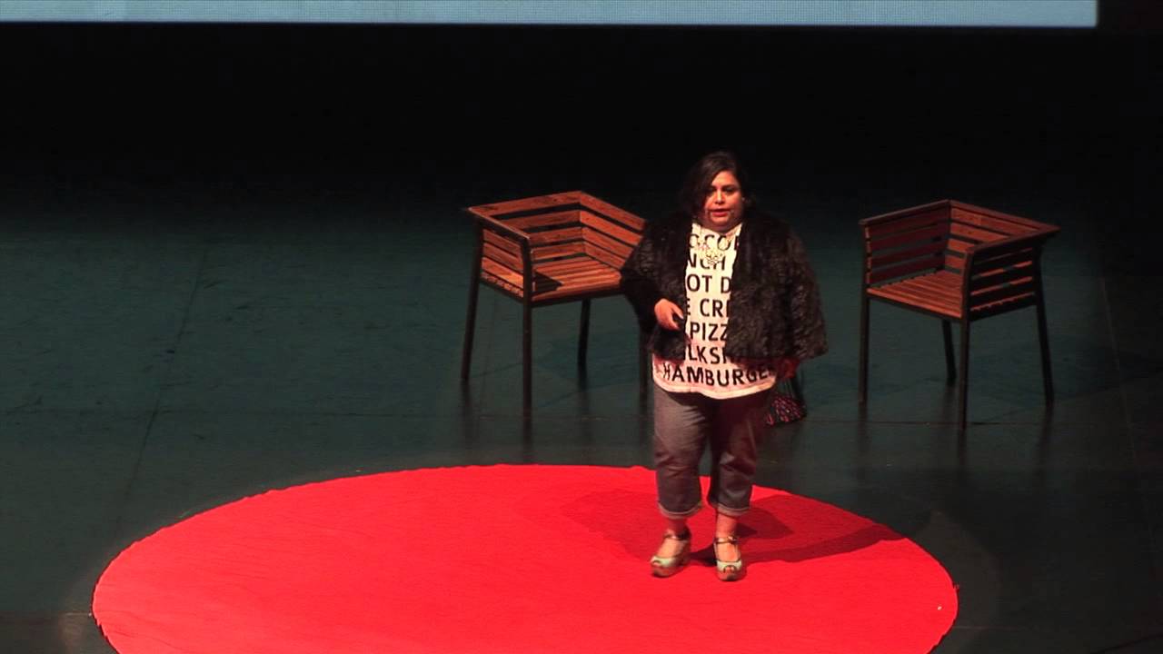 A la medida | Laura Agudelo | TEDxBogota - YouTube
