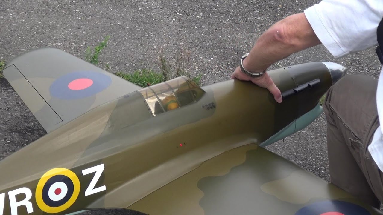 RC WARBIRD HAWKER HURRICANE MODEL AIRPLANE - YouTube