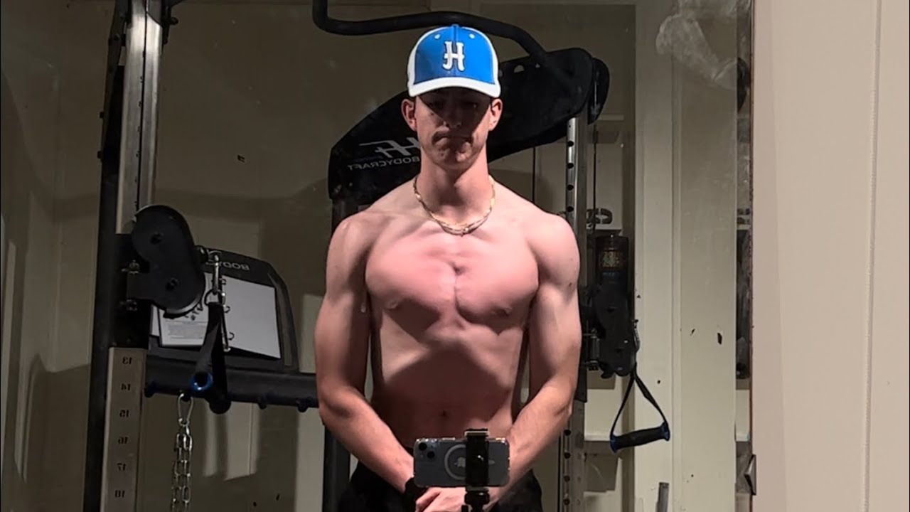 CHEST DAY IN THE DUNGEON GYM - YouTube