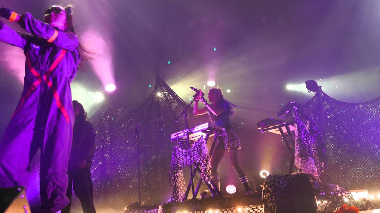 Grimes - Genesis LIVE HD (2015) Los Angeles The Mayan Theater - YouTube