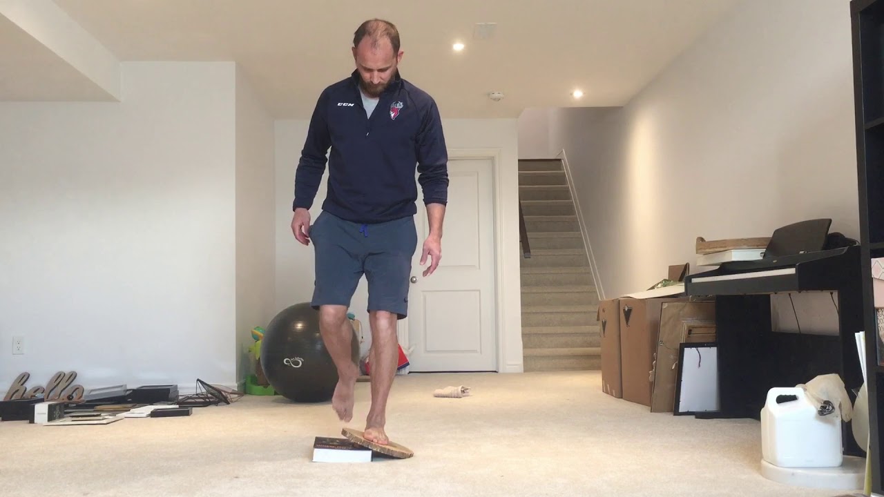 Split stance, ankle inversion isometrics - YouTube