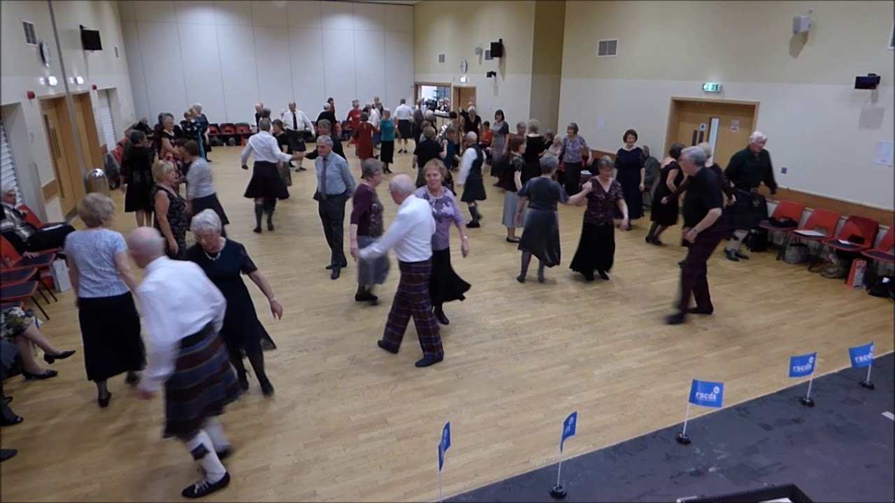 The Dancing Bells - A Scottish Country Dance - YouTube