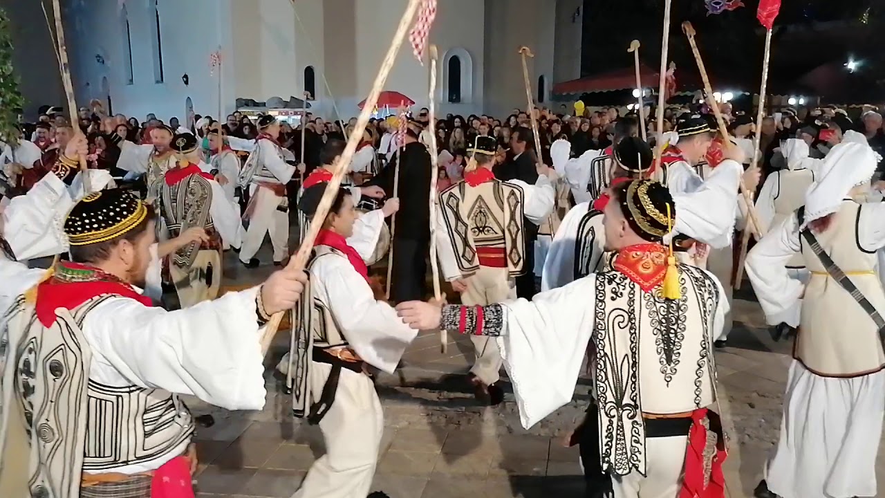ΑΜΑΛΙΑΔΑ : Ο Βλάχικος γάμος της Θήβας -Εκδηλώσεις Αποκριάς - YouTube