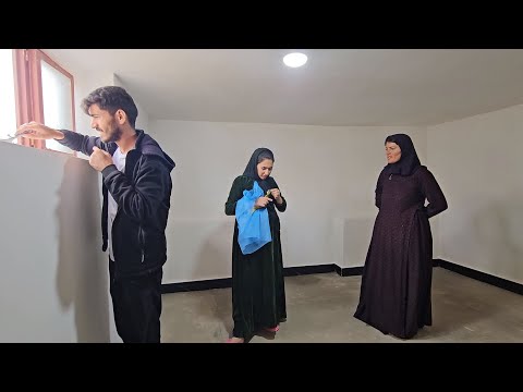 Afshin and Shokoofeh asked Elham for her opinion on herding🐑